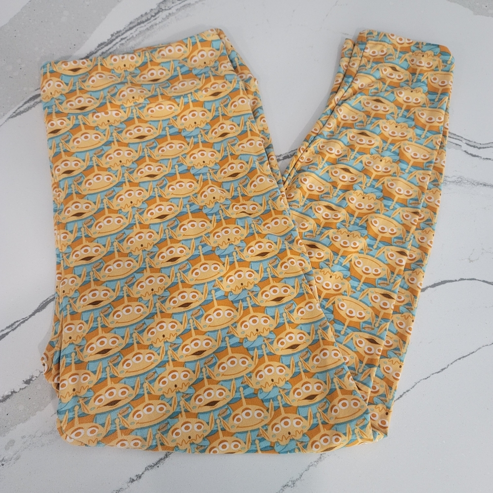 Lularoe Tc2 Disney Toy Story Claw Machine Alien Butte… - Gem